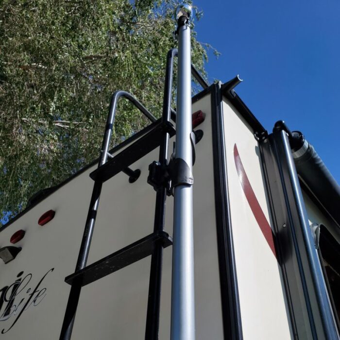 20' RV Flagger Kit - Includes pole, topper & flag of choice - Designs ...